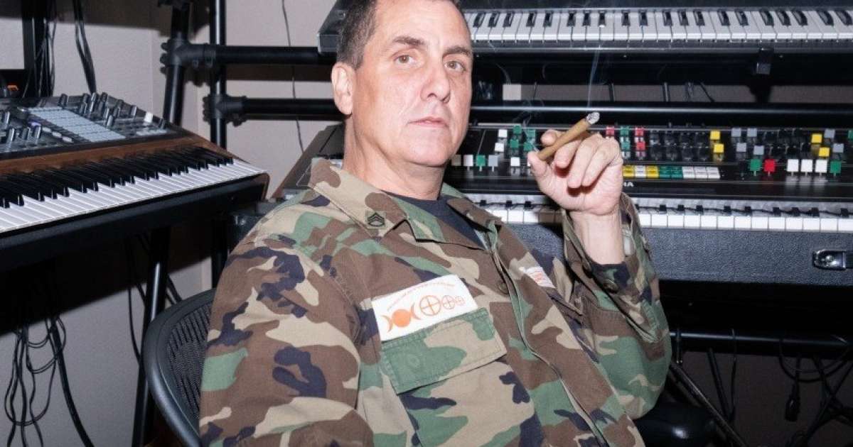 Mike Dean deja entrever el misterioso Muse de Moog - News - Mixmag Spain