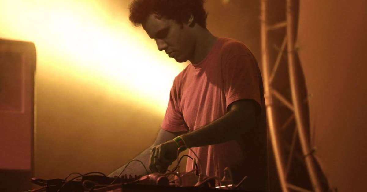 Four Tet comparte el primer single de su próximo álbum 'Loved' - News - Mixmag Spain