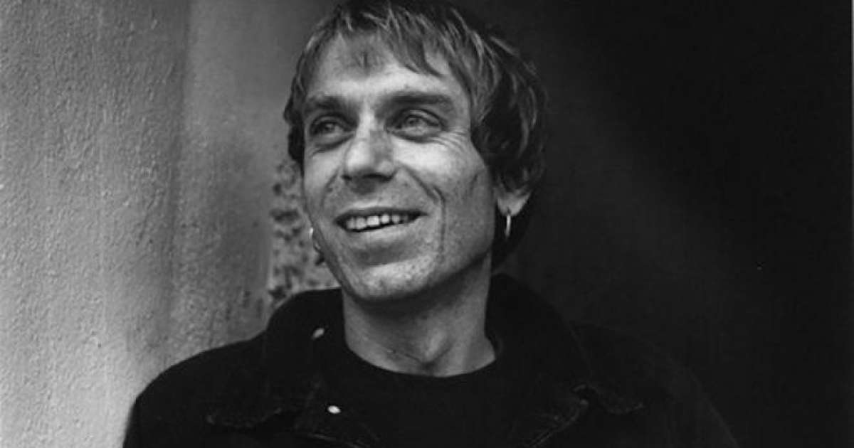 El legendario y miembro fundador del colectivo DiY de Nottingham, Simon ...